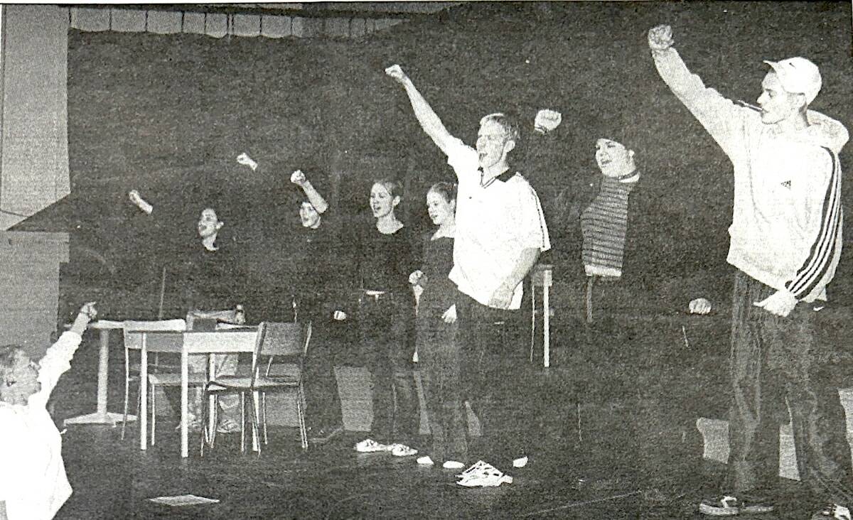 Flashback Nov 27: Mould worries, Elley re-elected, leaky school roofs ...